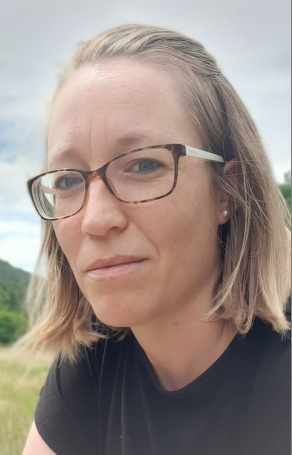 Gentner, Julia | WebPackage